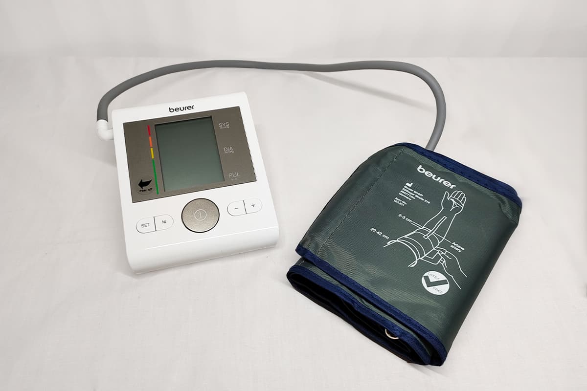 Beurer Digital Upper Arm Blood Pressure Monitor BM 28 | Blood pressure ...