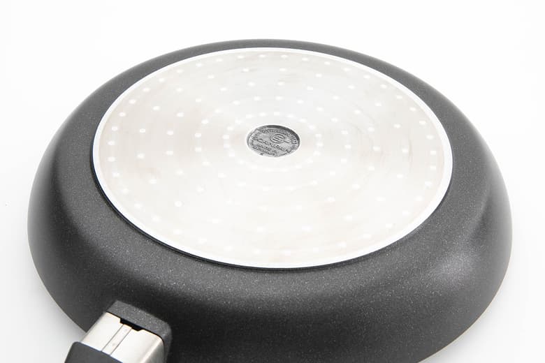 Scanpan Classic Induction Frypan 26cm | Frying pans - Consumer NZ